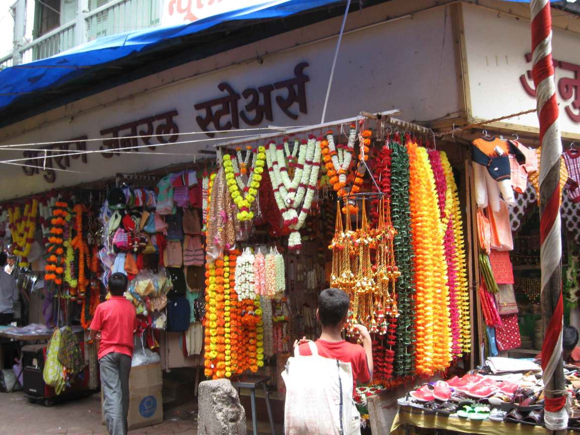 Colour therapy @ Tulsi Baug – My Favourite Things