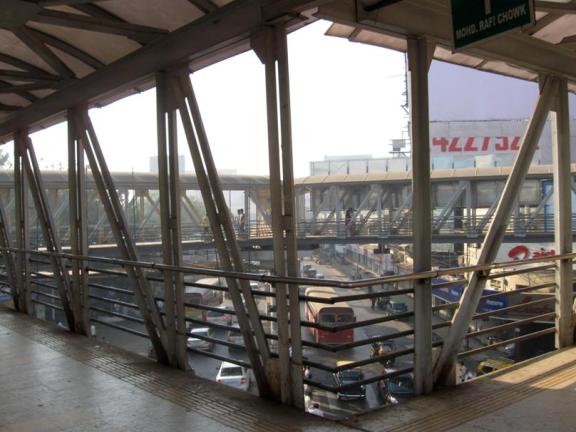 A walk in the sky – 1: Bandra Skywalk – My Favourite Things