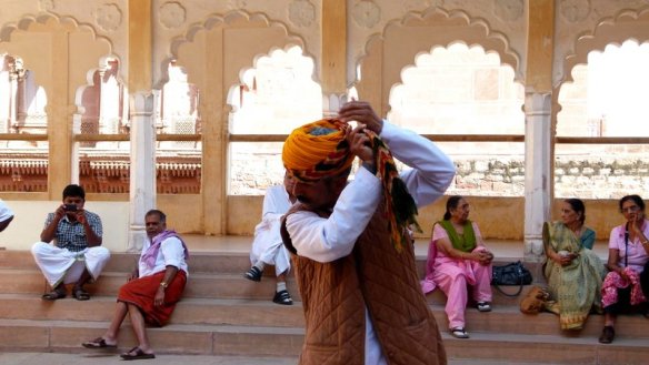 Photostory: How to tie a turban – My Favourite Things