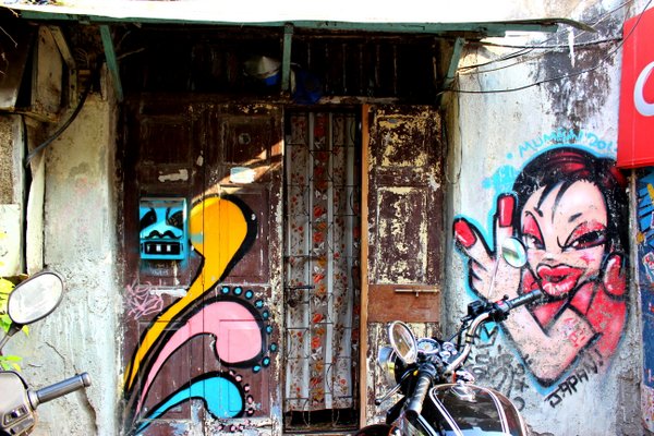 Bandra’s street art: A fantasy world at Chapel Road – My Favourite Things