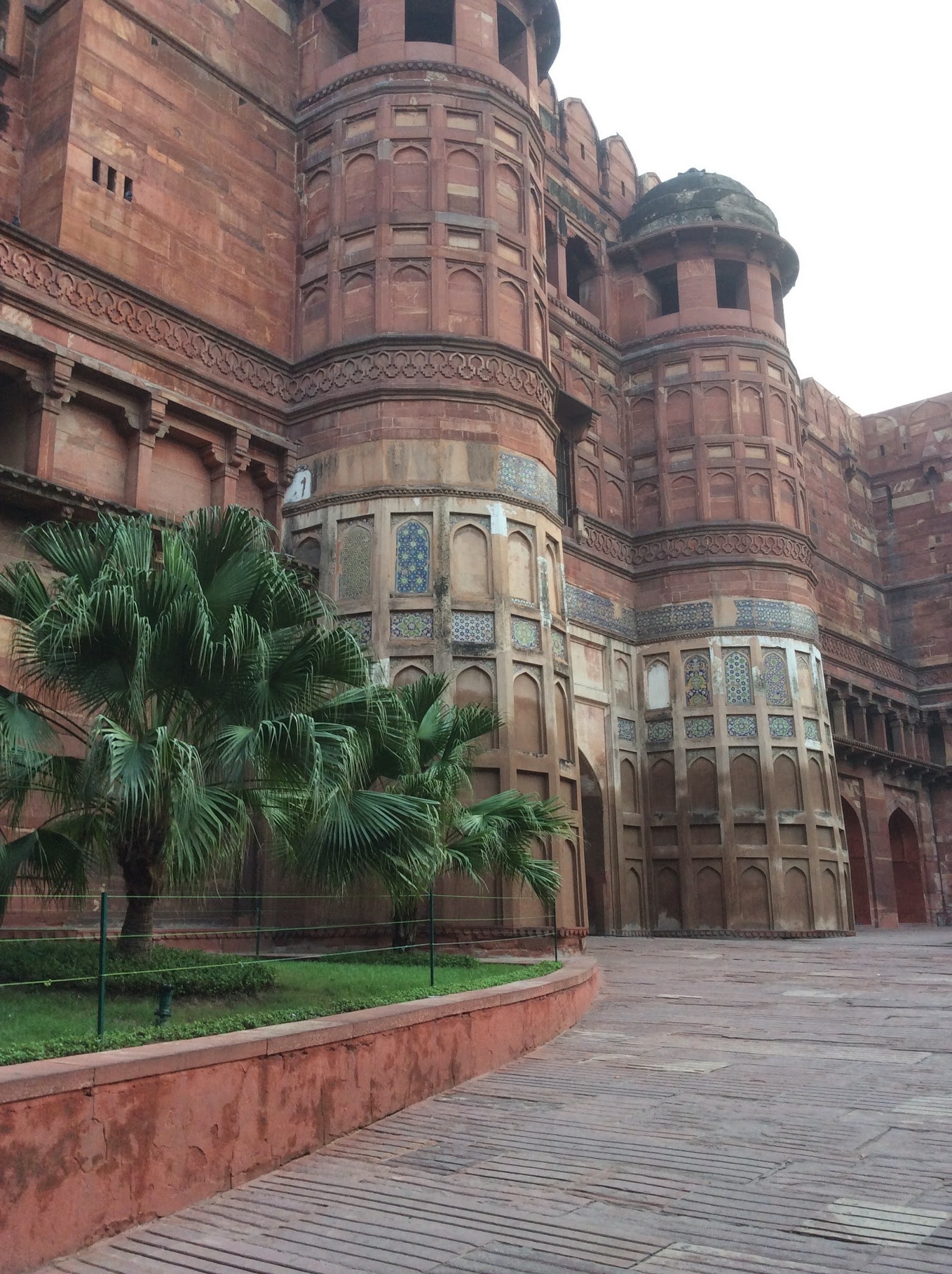 Qila-i-Akbari: The red fort of Agra – My Favourite Things