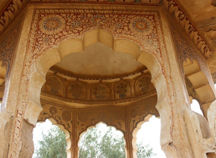 The painted towns of Shekhawati-6: Bissau – My Favourite Things